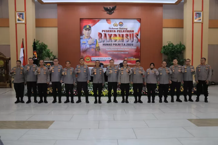 Kadivhumas Polri Buka Pelatihan Bakomsus Humas Polri Tahun 2025