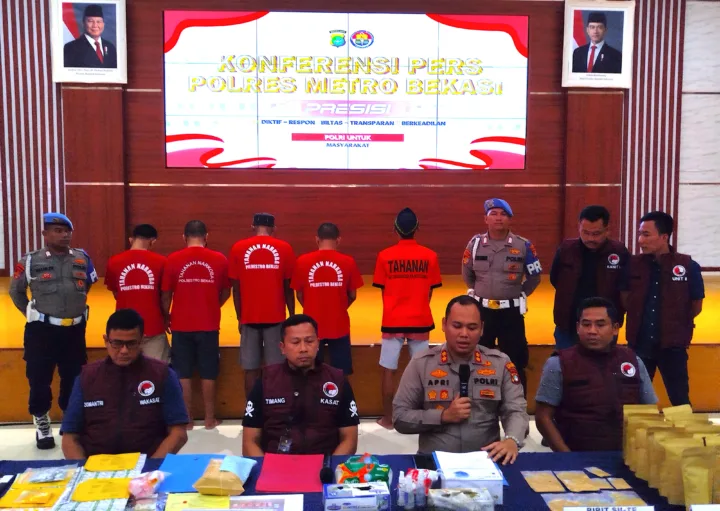 Polres Metro Bekasi Bongkar Pabrik Narkoba Rumahan, Sita Barang Bukti Senilai Rp 1,34 Miliar